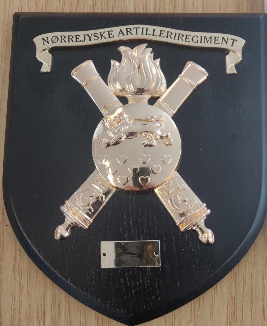 Nørrejyske Artilleri Regiment (NJAR) skjold Bronze – Den Tapre landsoldat